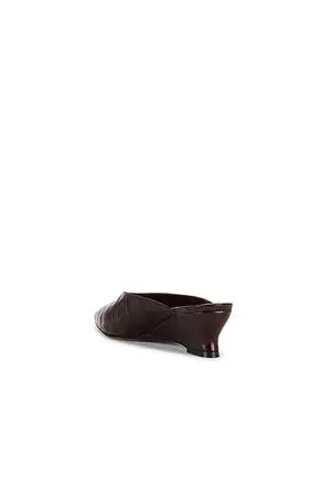 Le Monde Beryl Victoria Micro Wedge Mule