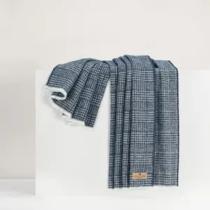 LANDS DOWNUNDER Sutton Plaid Throw - Navy