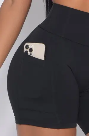 BOMBSHELL SPORTSWEAR Pocket Biker Shorts