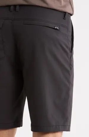 BILLABONG Surftrek Journey Hybrid Shorts