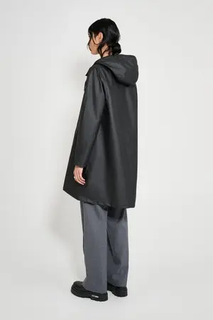 Stutterheim Mosebacke Lightweight Raincoat - Black