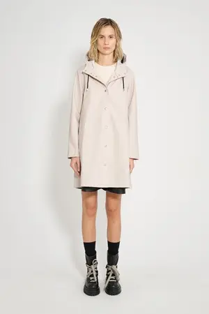 Stutterheim Mosebacke Lightweight Raincoat - Light Sand