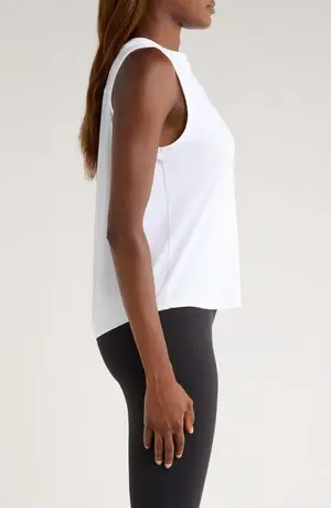 Spanx Active Air Tank - Vivid White
