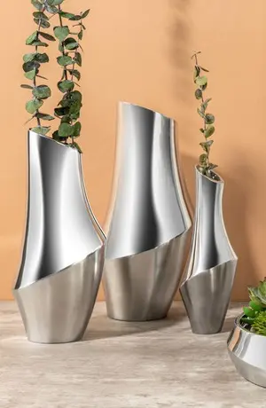 NAMBE Symphony Bud Vase - Silver