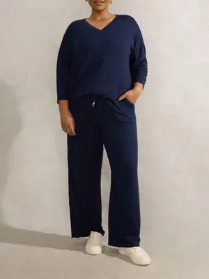 LIVE UNLIMITED Supersoft Straight Leg Pants