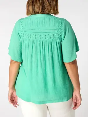 LIVE UNLIMITED Crinkle Smocked Top