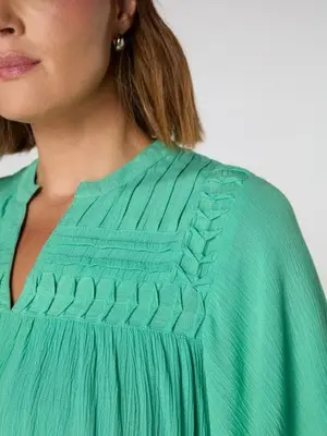 LIVE UNLIMITED Crinkle Smocked Top