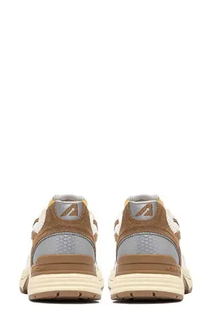 AUTRY Hyperway Sneaker - Cigar
