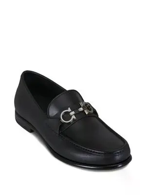 FERRAGAMO Gancini Loafers - Black