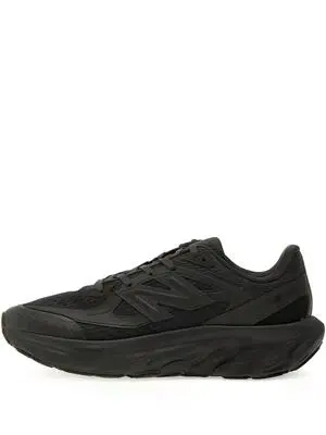 NEW BALANCE Fresh Foam Low-top Sneakers - Black