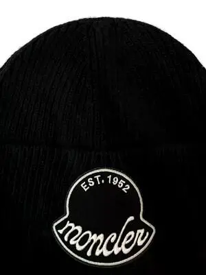 Moncler Logo-patch Beanie - Black