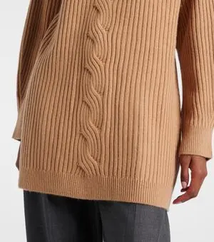 Max Mara Alcazar Wool And Cashmere Turtleneck Sweater - Brown