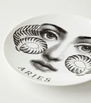 FORNASETTI Tema E Variazioni N.348 Aries Wall Plate - Black
