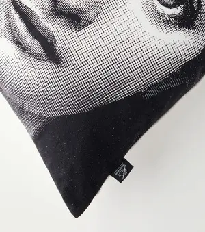 FORNASETTI Tema E Variazioni N.82-130 Cushion