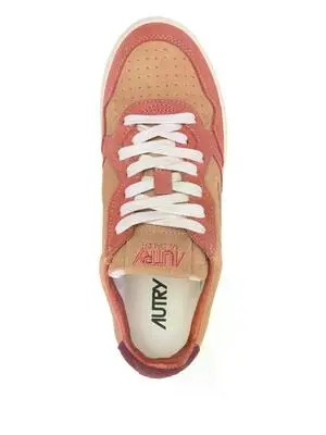 AUTRY Medalist Low Suede Sneakers