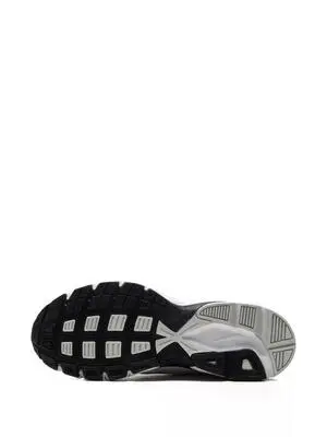 Nike Initiator Low-top Sneakers