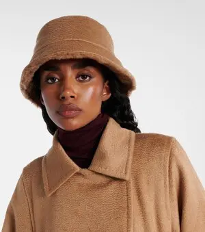 Max Mara Reversible Camel Hair Bucket Hat - Beige