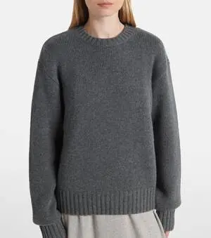 EXTREME CASHMERE X Oldie Cashmere Sweater