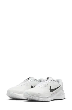 Women's Nike White Sneakers