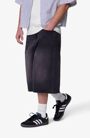 Mnml Ultra Baggy Denim Shorts