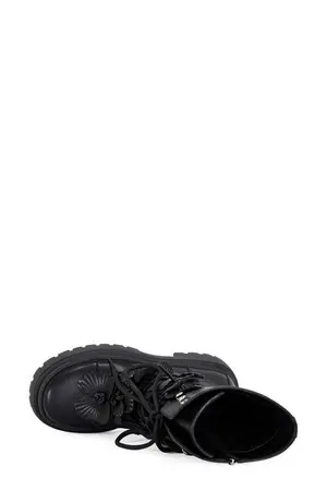 AZALEA WANG Floral Appliqué Lug Sole Boots