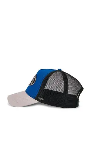 VON DUTCH Staple Trucker Hat