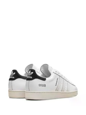 Adidas Superstar Sneakers