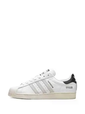 Adidas Superstar Sneakers