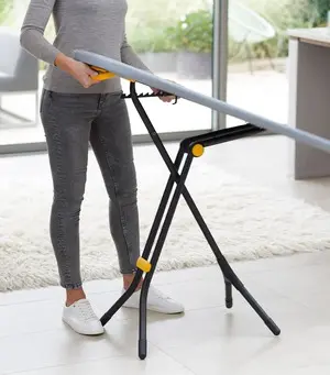 JOSEPH JOSEPH Glide Easy-to-store Ironing Board