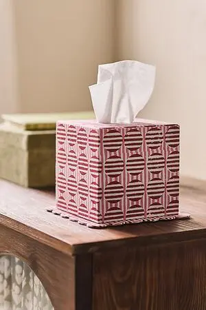 INNER CHILD Scallop Printed Tissue Box - Fuschia