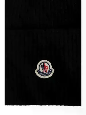 Moncler Logo Patch Beanie - Black