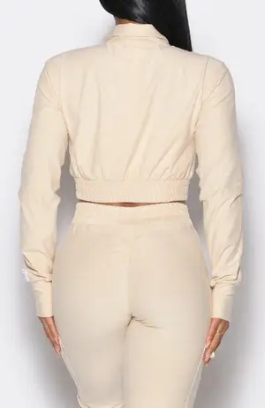BOMBSHELL SPORTSWEAR Cropped Jacket With Thumb Holes - Vanilla
