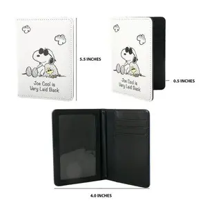 PEANUTS White And Black Passport Holder