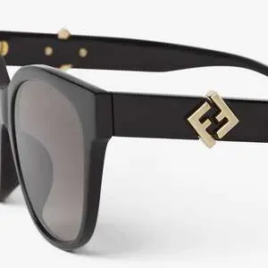 Fendi Ff Diamonds Round Sunglasses - Black