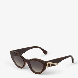 Fendi First Cat-eye Sunglasses - Brown