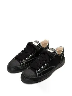 GENERAL SCALE. Roy Canvas Low-top Sneakers - Black