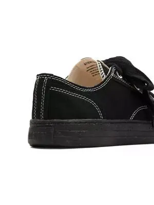 GENERAL SCALE. Roy Canvas Low-top Sneakers - Black