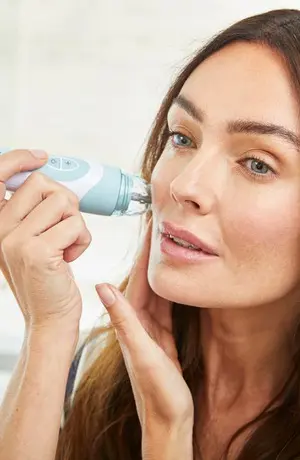 Pmd Personal Microderm Elite Pro Exfoliation Device - Sky
