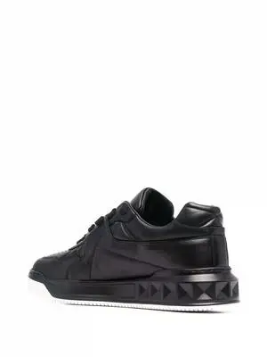 Valentino Garavani Roman Stud Low-top Sneakers