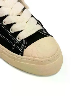 GENERAL SCALE. Roy Canvas Low-top Sneakers