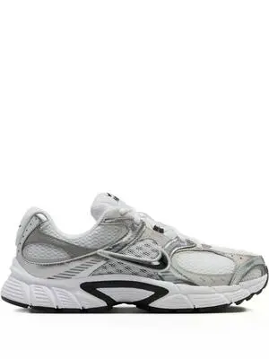 Nike V5 Rnr Vast Sneakers
