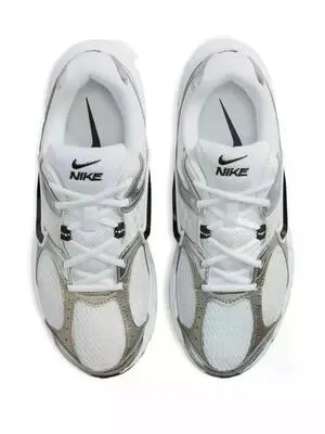 Nike V5 Rnr Vast Sneakers