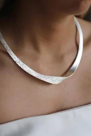 TUTTI Praise Collar Necklace