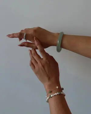 SEREE Smoke Opaque Jade-green Aventurine Bangle