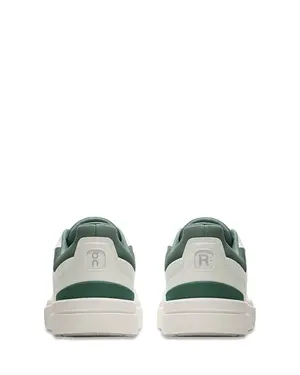 On The Roger Advantage Low Top Sneakers - White