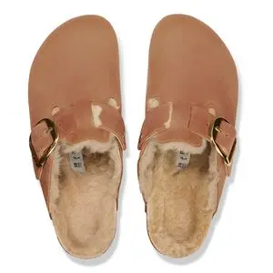 BIRKENSTOCK Boston Big Buckle Shearling Natural Leather Clogs - Cognac