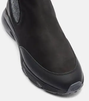 TOD'S Leather Chelsea Boots