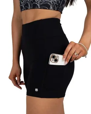BLACK CLOVER Nyx Shorts - Black