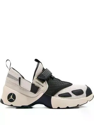 Nike Jordan Trunner Sneakers - Neutrals
