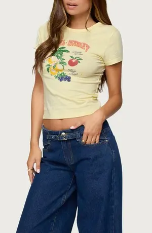 EDIKTED Graphic Fitted T-shirt